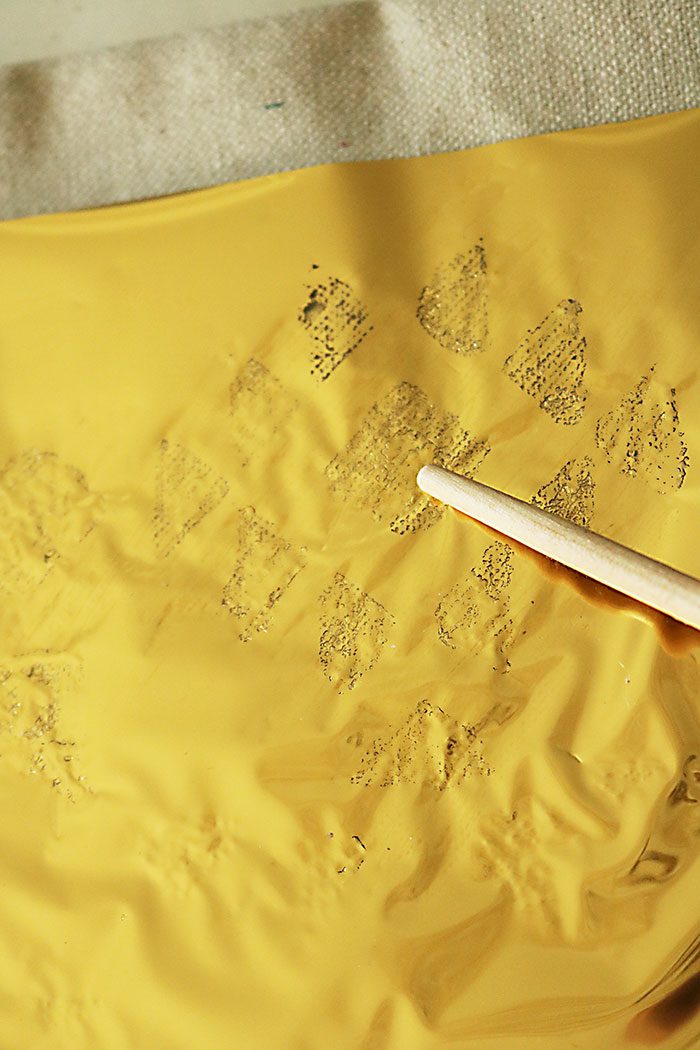 DIY Gold Foil Stencil Tutorial - Darling Darleen | A Lifestyle Design Blog