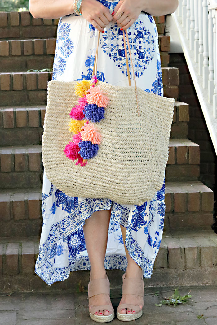 DIY Pom Pom Bag - Darling Darleen | A Lifestyle Design Blog