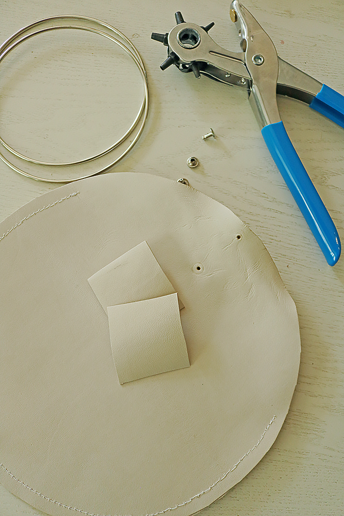 Round Leather Bag Tutorial - Darling Darleen | A Lifestyle Design Blog