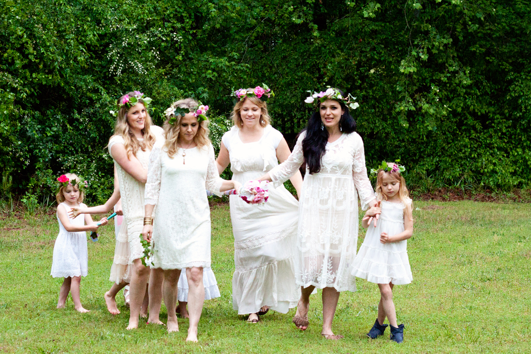 How to Make a Maypole - Darling Darleen | A Lifestyle Design Blog