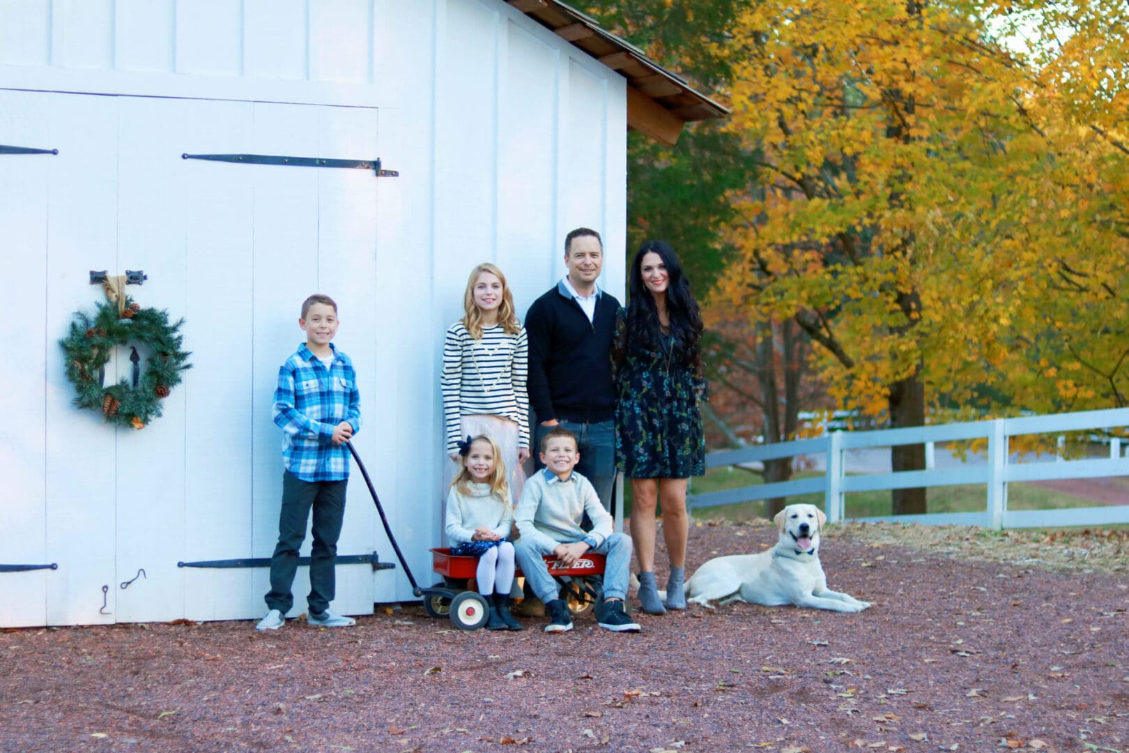 family picture by the white barn with filter - Darling Darleen | A ...