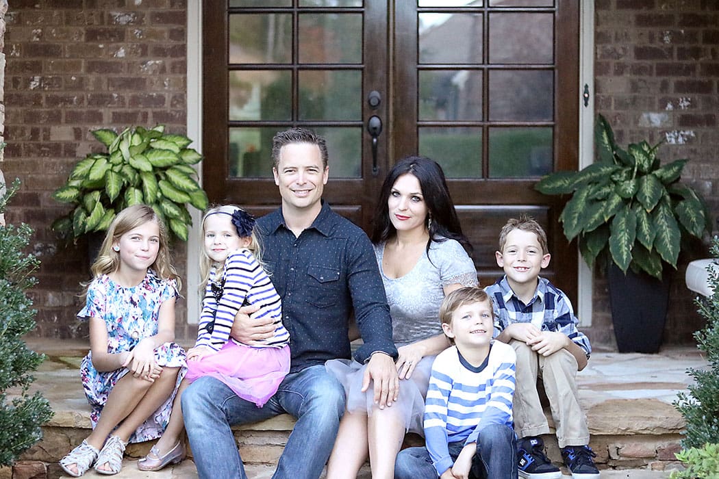 4 Last Minute Family Picture Ideas - Darling Darleen | A Lifestyle ...