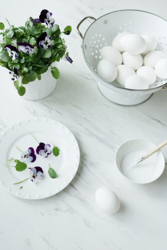 DIY Flower Easter egg - Darling Darleen | A Lifestyle Design Blog