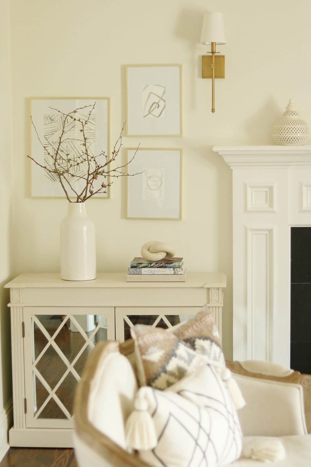 Indoor Styling with Spring Flowers - Darling Darleen | A Lifestyle ...